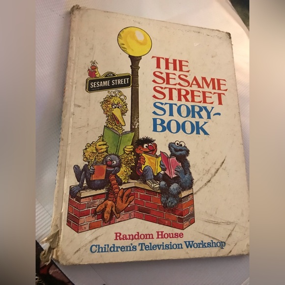 random house | Other | Vintage 971 The Sesame Street Story Book By ...
